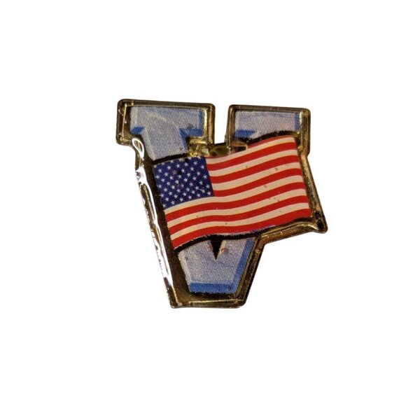 Jewelry | Vintage V For Victory Design Gold Backing 1 Inch Patriotic ...